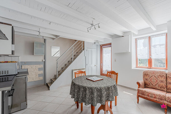 Maison 2 pièces à vendre - Ruy-Montceau