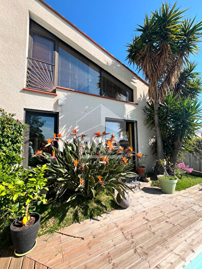 Maison à vendre - Saint-Cyprien, Village, Zone dActivité - 5 pièces - 4 chambres