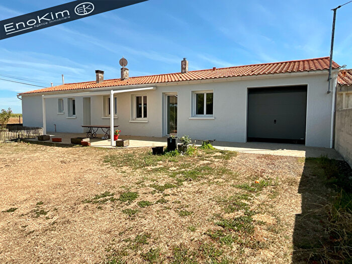Saint-Vincent-sur-Jard : Maison 4 pièces à vendre