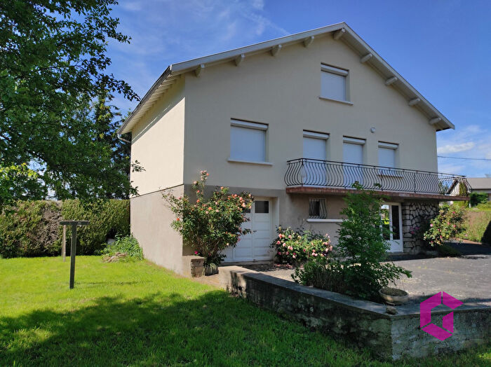 Maison 7 pièces à Yssingeaux, à vendre