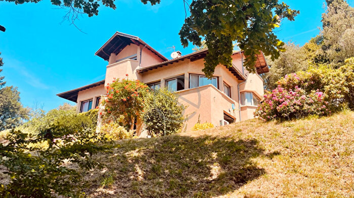 Maison 12 pièces à vendre à La Côte-Saint-André