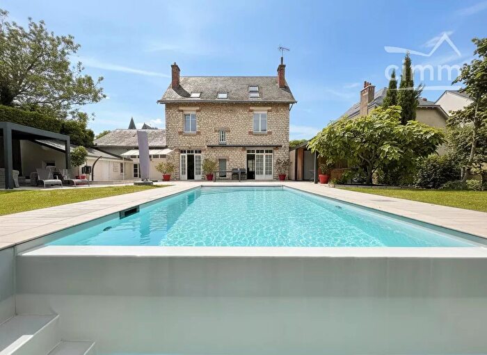 Blois, Centre-ville : Maison 9 pièces à vendre