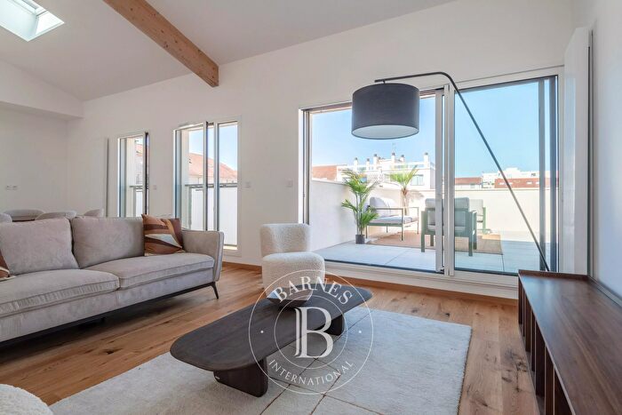 Appartement 5 pièces à vendre - Villeurbanne, République, Tolstoi