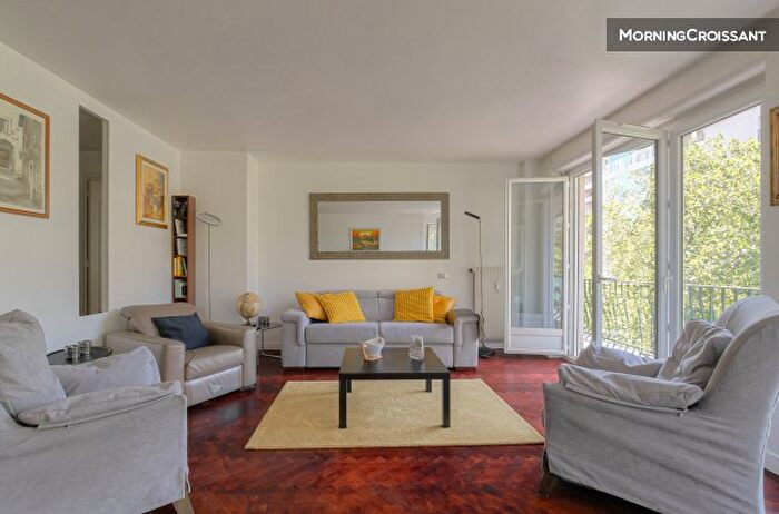 Appartement à louer - Lyon e , Les Brotteaux - 3 pièces - 2 chambres