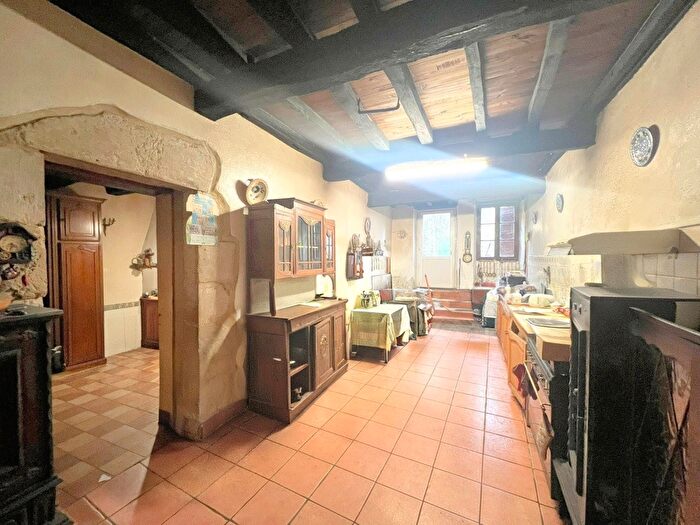 Maison à vendre - Sos - 8 pièces - 6 chambres