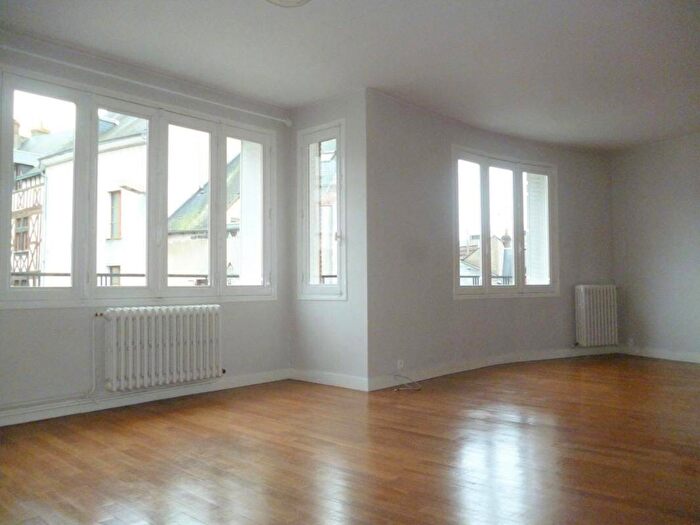 Appartement 3 pièces à Carmes Sud, Orléans, à louer