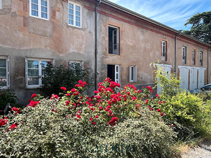 Éveux - Appartement 4 pièces à louer