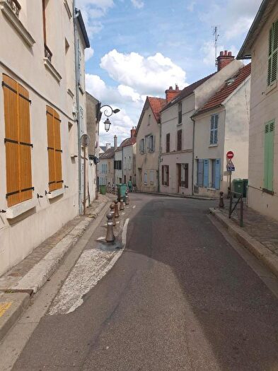 Appartement à louer - Mantes-la-Jolie, Centre-ville - 2 pièces - 1 chambre