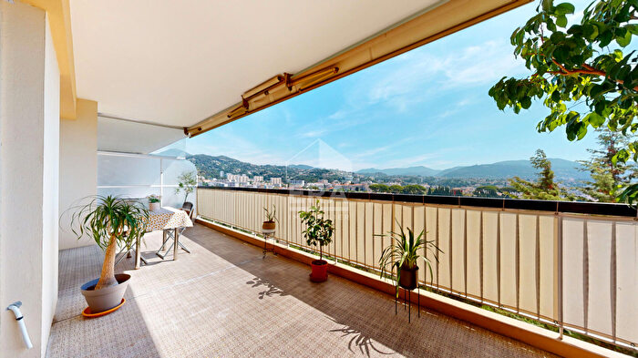 Appartement 4 pièces à Nice, Saint-Sylvestre, à vendre
