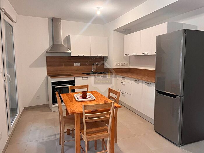 Appartement à louer - Mouleyrès, Arles - 3 pièces - 2 chambres