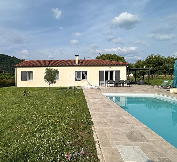 Maison à vendre - Anglars-Juillac - 6 pièces - 3 chambres