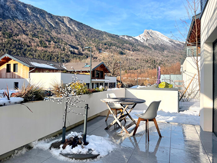 Appartement à vendre - Thônes - 3 pièces - 2 chambres