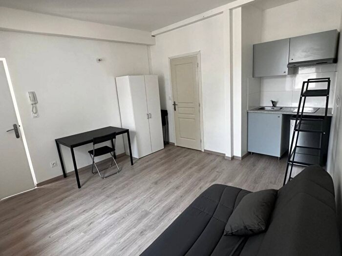 Appartement 1 pièce à Clemenceau, Dijon, à louer