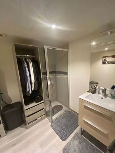 Appartement à louer - Villeneuve-Loubet - 2 pièces