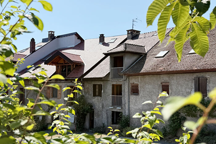 Menthon-Saint-Bernard : Maison 7 pièces à vendre