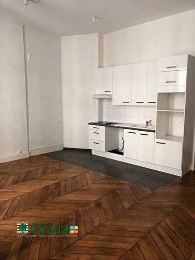 Appartement à louer - Presquîle, Centre ville, Cordeliers, Lyon ème arrondissement - 5 pièces - 4 chambres