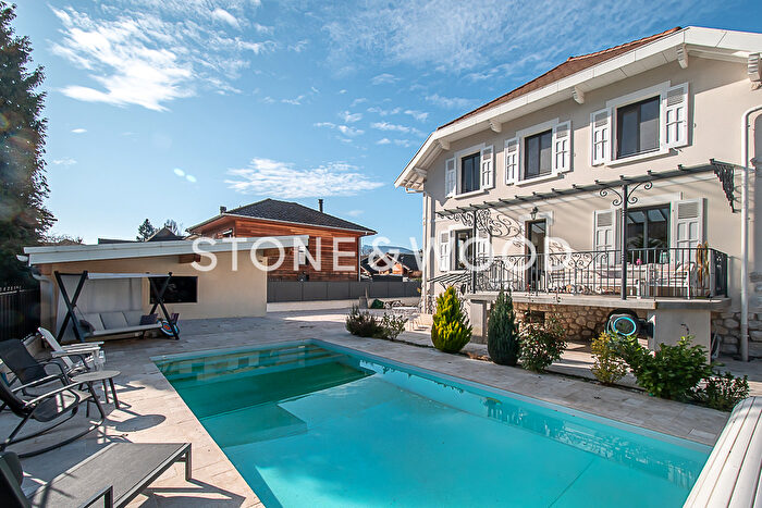 Maison à vendre - Annecy-le-Vieux, Annecy-le-Vieux Sud - 10 pièces - 5 chambres