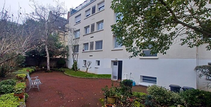 Appartement à vendre - Châtellerault - 4 pièces - 3 chambres