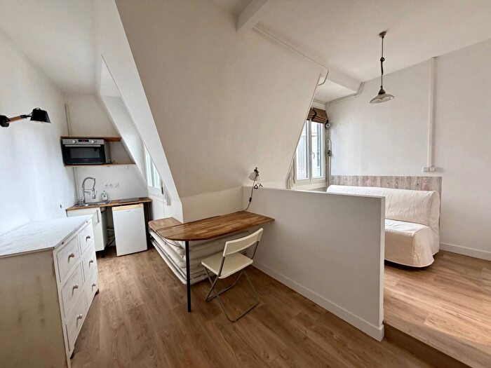 Appartement à louer - Gambetta, Courbevoie - 1 pièce