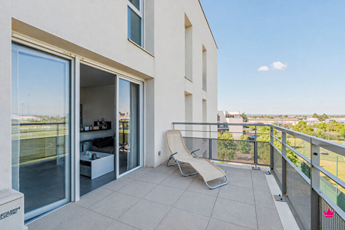 Appartement 2 pièces à vendre - Meyzieu, Centre-ville