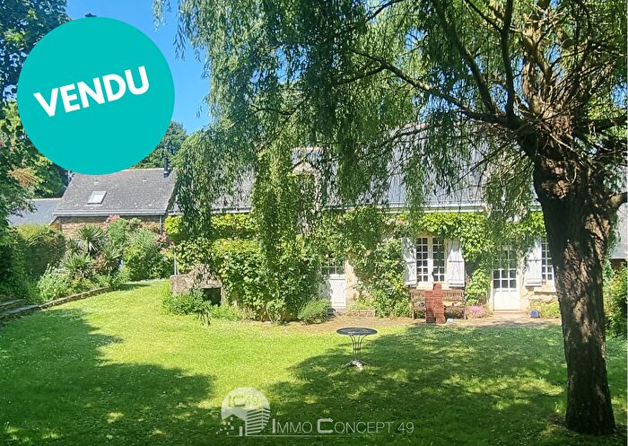 Maison à vendre - Saint-Jean-des-Mauvrets - 8 pièces - 4 chambres