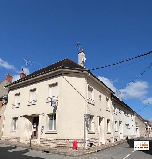 Châteaumeillant - Maison 8 pièces à vendre