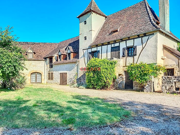 Maison à vendre - Carennac - 9 pièces - 6 chambres