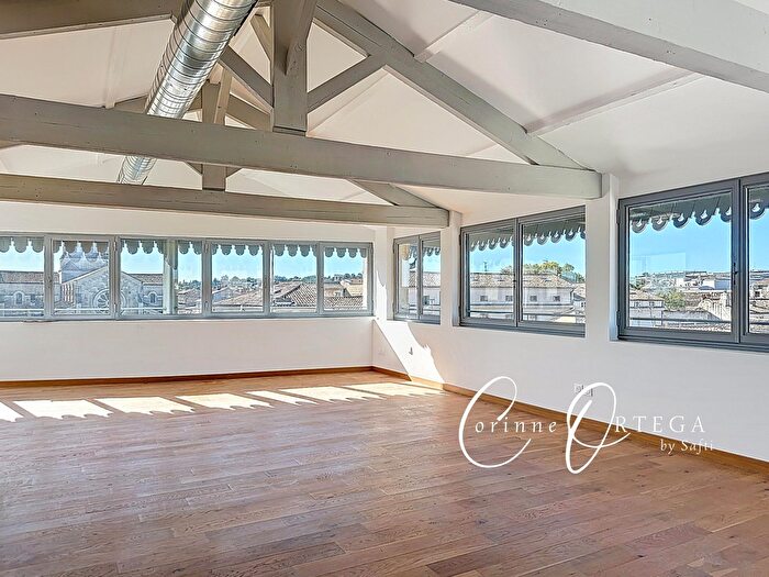 Appartement à vendre - Nîmes, Ecusson, Arènes - 4 pièces - 3 chambres