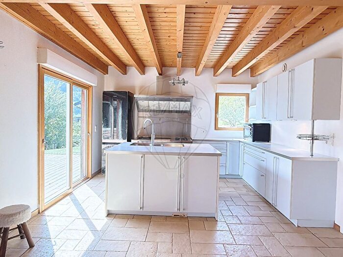 Maison 5 pièces à Onnion, à vendre