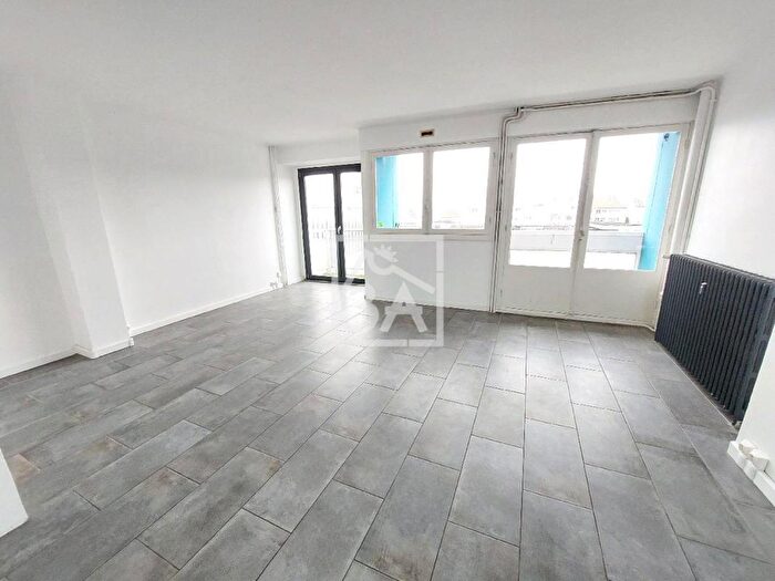 Appartement à louer - Calais - 3 pièces - 2 chambres