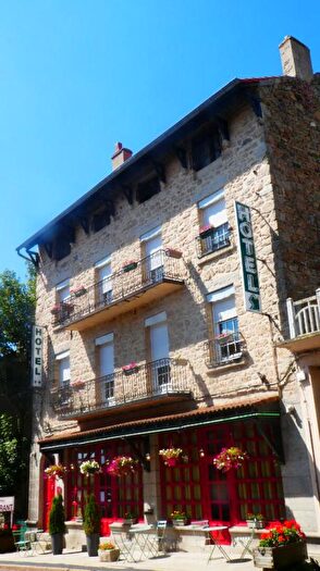 Maison à vendre - Pradelles - 19 pièces - 16 chambres