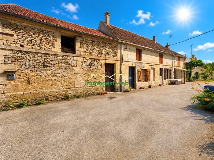 Maison 4 pièces à Ully-Saint-Georges, à vendre