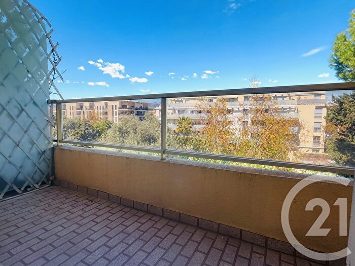 Saint-Laurent-du-Var, Bord de Mer, Port de Plaisance : Appartement 1 pièce à vendre