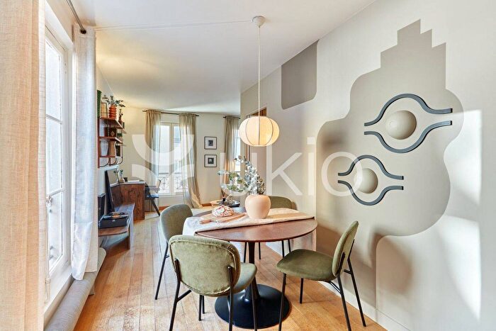 Appartement à louer - Enfants Rouges, Paris ème arrondissement - 3 pièces - 2 chambres