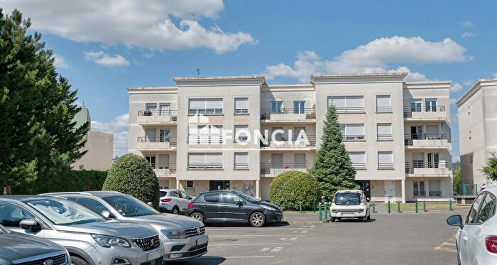 Appartement 3 pièces à vendre à Évry, Les Pyramides