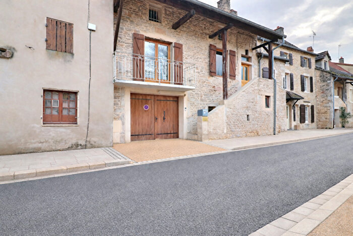 Maison à vendre - Sennecey-le-Grand - 6 pièces - 4 chambres