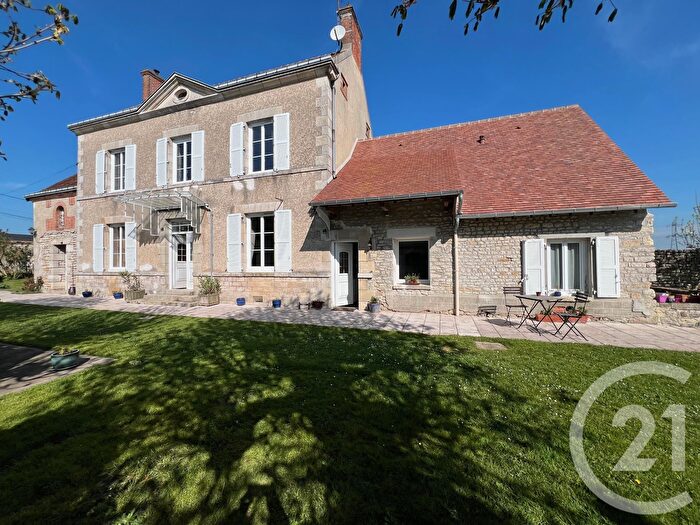 Maison à vendre - Bouilly-en-Gâtinais - 5 pièces - 3 chambres