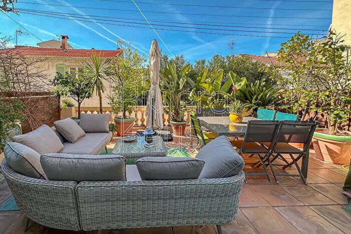 Maison à vendre - Antibes, Coeur de ville - 5 pièces - 3 chambres