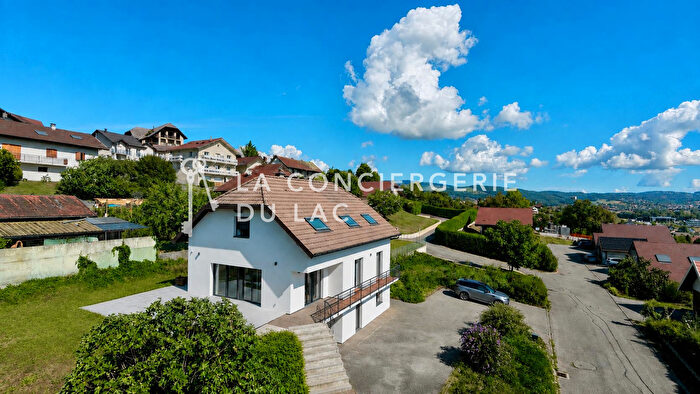 Maison 8 pièces à vendre à Poisy
