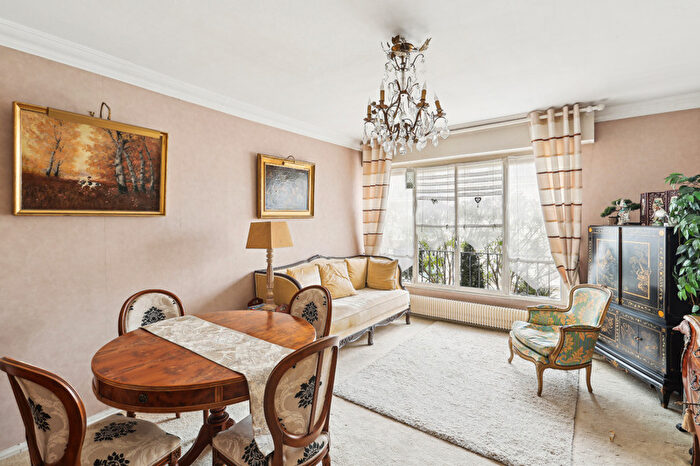 Appartement à vendre - Paris e , Courcelles, Wagram - 3 pièces - 2 chambres