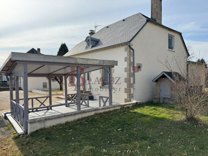 Maison 7 pièces à Marcillac-la-Croisille, à vendre