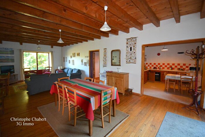 Maison à vendre à Rochefort-Montagne