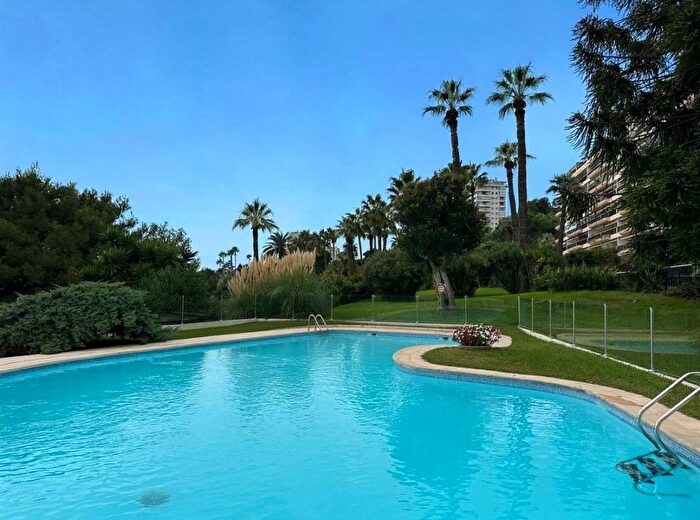 Appartement à vendre - Vallauris, Puadon, Plateau de Bernis, Super Cannes, Le Maure - 4 pièces - 3 chambres