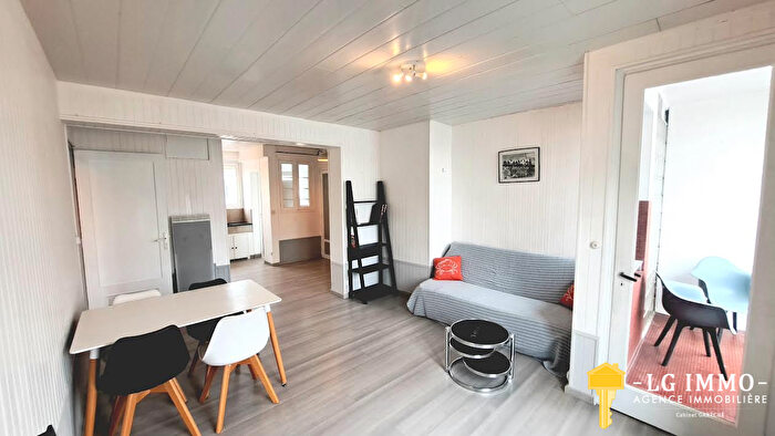 Appartement à vendre - Royan, Centre-ville - 3 pièces - 2 chambres