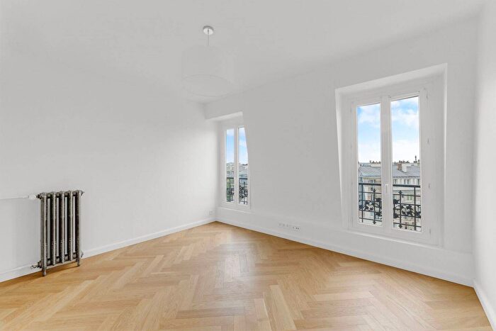 Appartement à louer - Clignancourt-Jules Joffrin, Paris ème arrondissement - 2 pièces - 1 chambre