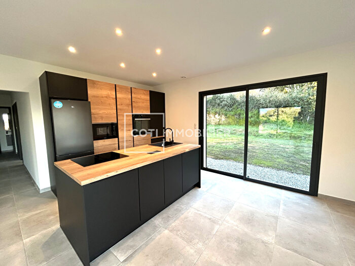 Maison à louer - Petreto-Bicchisano - 3 pièces - 2 chambres