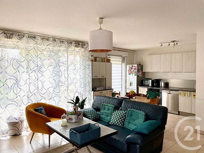 Appartement à vendre - Feyzin - 3 pièces - 2 chambres