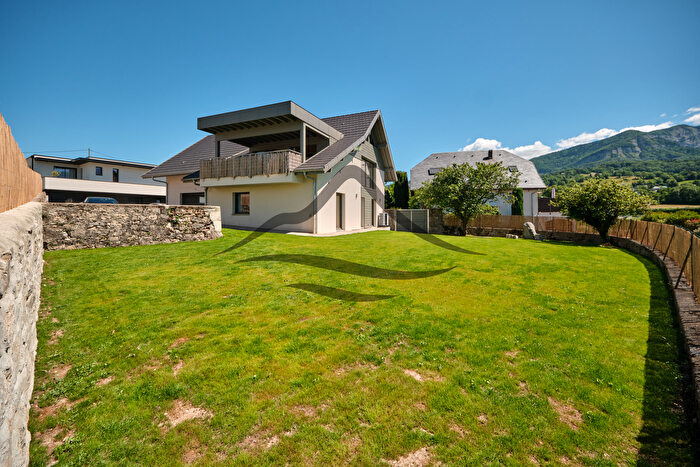 Maison 6 pièces à vendre à Montagnole