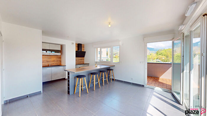 Appartement à louer - Cranves-Sales - 3 pièces - 2 chambres