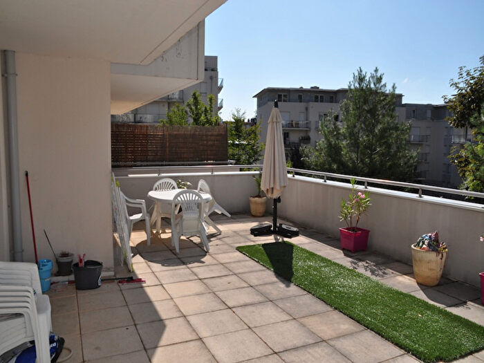 Appartement à vendre - Clermont-Ferrand, Cotes de Clermont - 2 pièces - 1 chambre